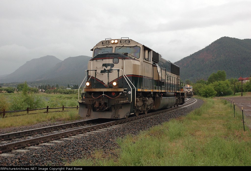 BN 9541, manned helper unit uncouples and heads back to Denver for another run south